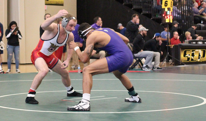 Alex Marinelli (Iowa) vs Ryan Niven (Grand View)